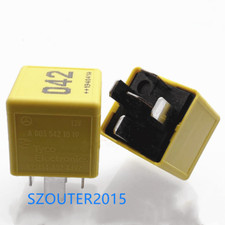 TYCO V23134-z1027 0339 VOLVO 24424331 2 Prong Relay for sale online | eBay