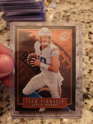 2021 Zenith Football Justin Herbert & Joe Burrow Team Pinnacle Case Hit ...