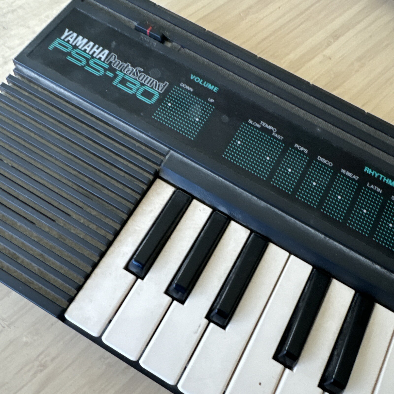 Yamaha Portasound PSS-130 Electronic Keyboard Piano Synthesizer ...