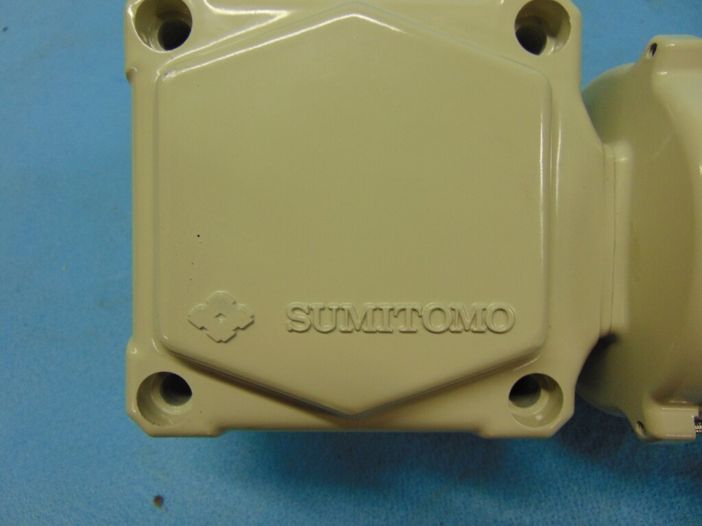 SUMITOMO HYPONIC DRIVE INDUCTION GEARMOTOR MODEL NO. RNFM01-20R-B-120 ...