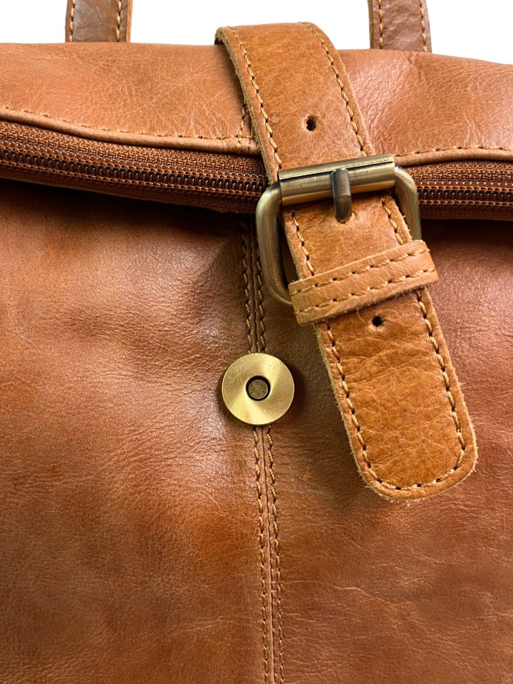 Rowallan Scotland Large Rustic Tan Zip Leather FoldOver Rucksack ...