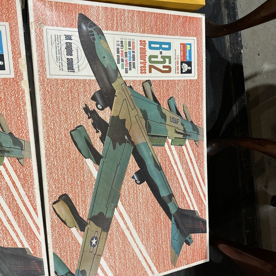 Rare Monogram B-52 Stratofortress...Kit PA215 ..1/72...MINT And One ...