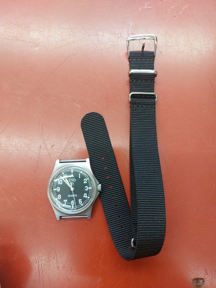 Rare CWC 0552 Royal Navy Issue Service Watch, Nato Marks Date 1990 Gulf ...