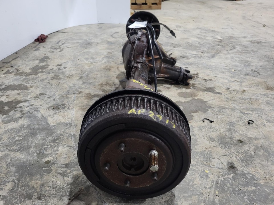 1988-1999 Chevrolet 1500 Rear Axle Assembly 3.42 axle ratio WITH 216K ...
