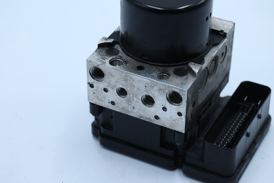 2013-2014 Dodge Charger ABS Anti-Lock Brake Pump Control Module ...