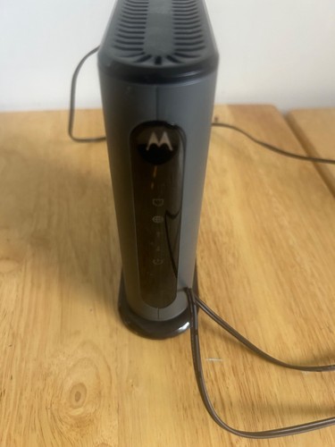 Motorola Cable Modem Router MB7220 8x4 DOCSIS 3.0 | eBay