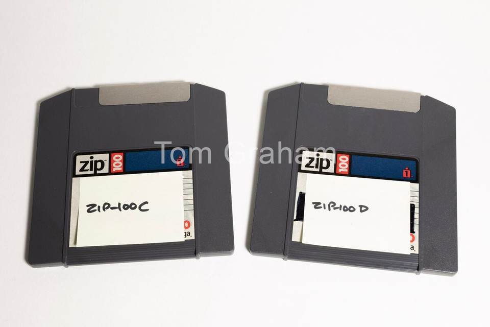 Iomega Zip 250 USB/PCM Zip Drive with 8x 100mb discs & 6-disc caddy | eBay UK