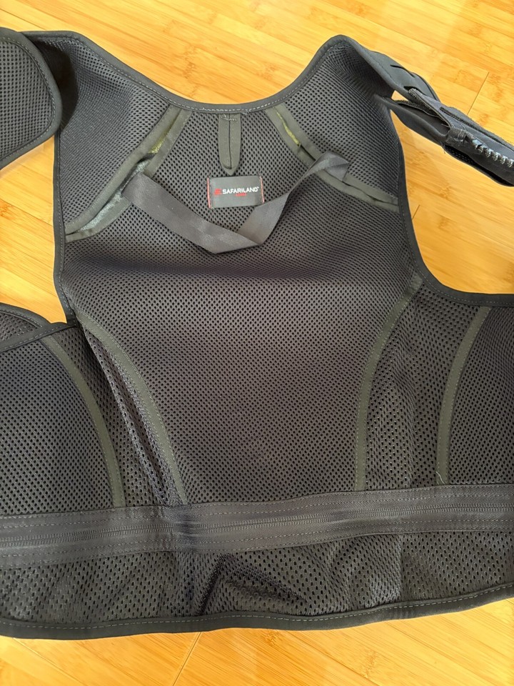 SAFARILAND Male V1 CLEAN Armor Carrier Front Opening L 2414-2415 Black ...
