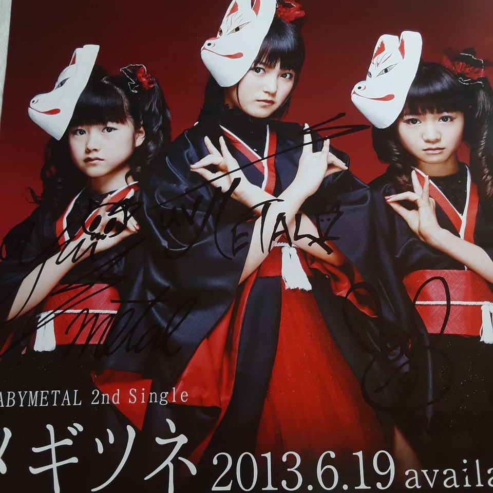 BABYMETAL Rare Signed Megitsune Poster su-metal yui-metal moa-metal | eBay