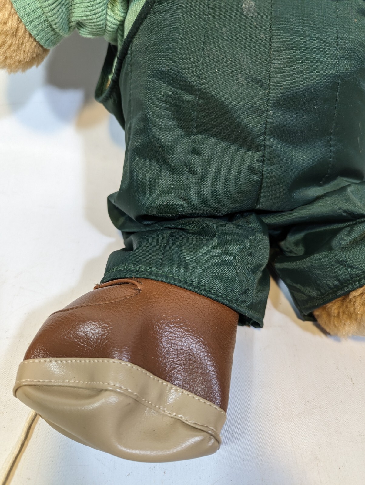 1985 Teddy Ruxpin with green outift uncle grumpy tape clothes Vtg toy ...