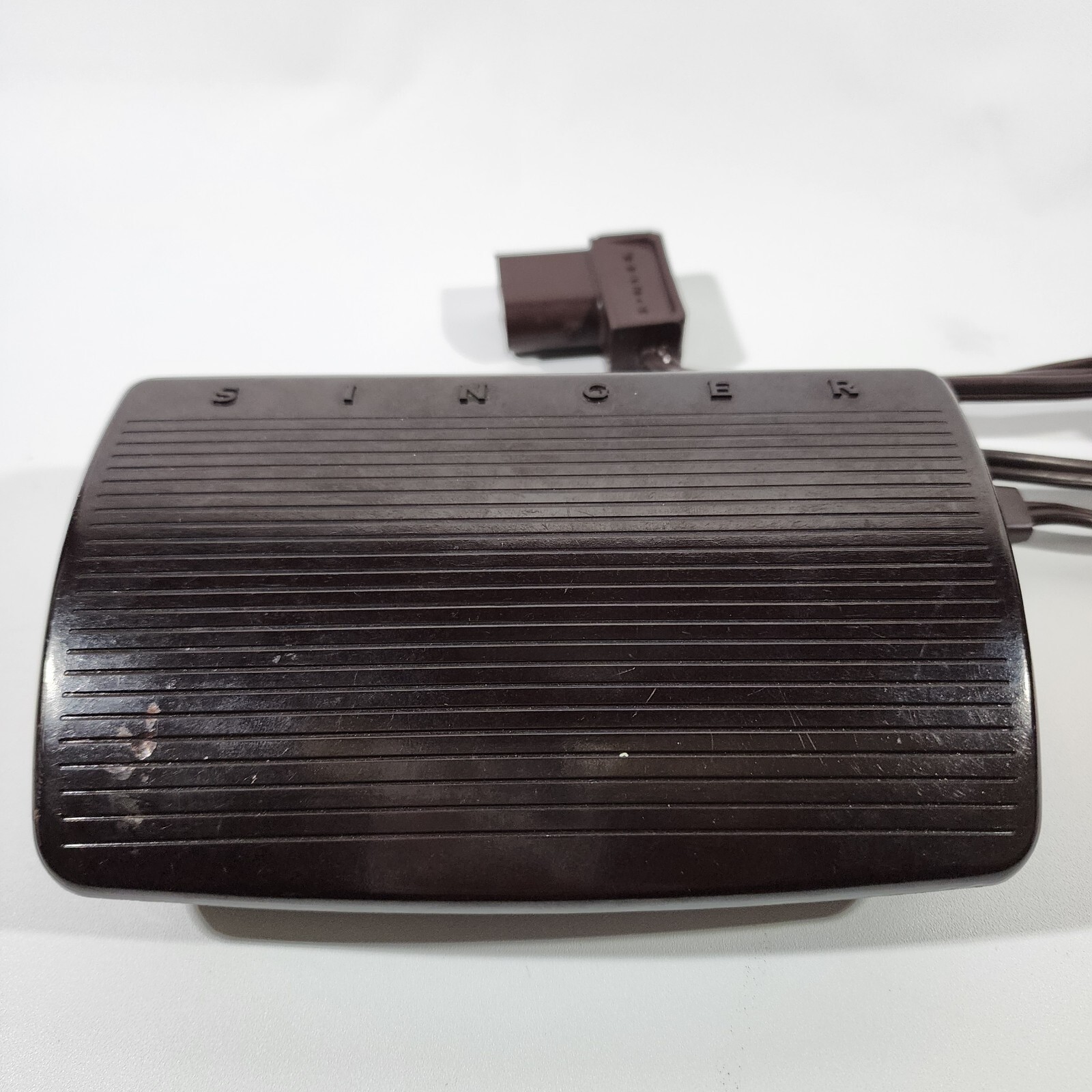 Singer Sewing Machine Motor Controller Speed Control Foot Pedal 619494 ...