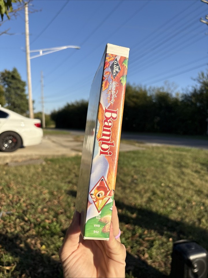 Bambi (VHS #942) Disney The Classics Black Diamond Edition 1989 ...