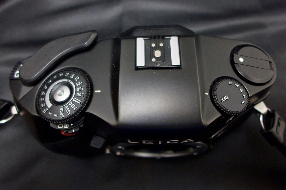 ⏯Leica R8 Black SLR 35mm Film Camera Body Top Condition Free Shipping ...
