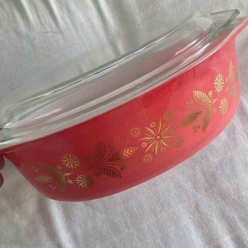 PYREX Red GOLDEN POINSETTIA 2 1/2 Qt Lidded Casserole #045 Christmas ...