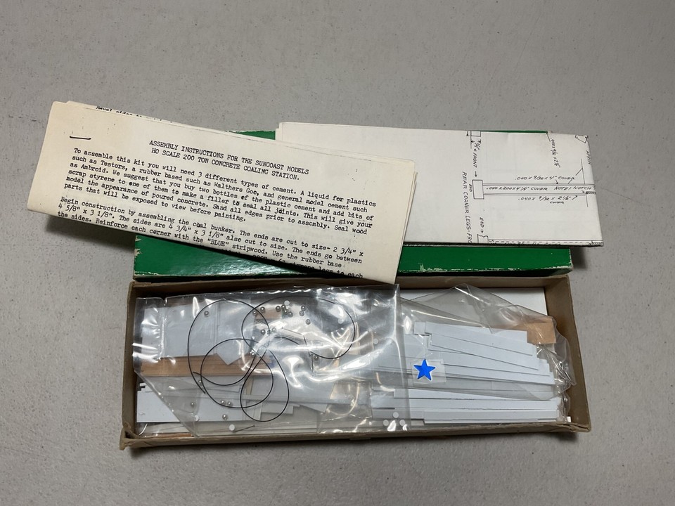 Suncoast Models HO 200 Ton Concrete Coaling Station Appears Complete | eBay