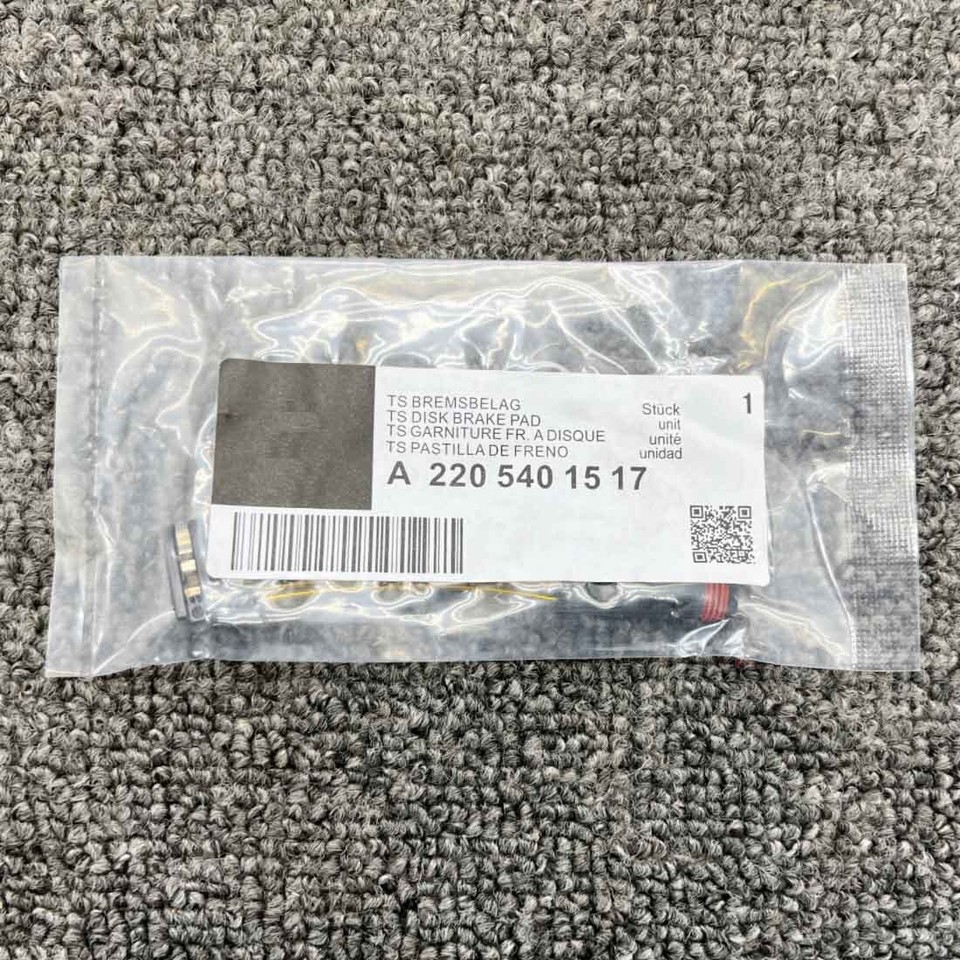 Brake Pad Set Front With Brake Sensor for Mercedes ML350 ML400 GLE350 ...