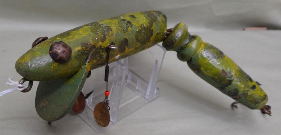Massive Folk Art Wooden Frog Fishing Lure, 8" OAL, TE, C. Pre-1960 | eBay