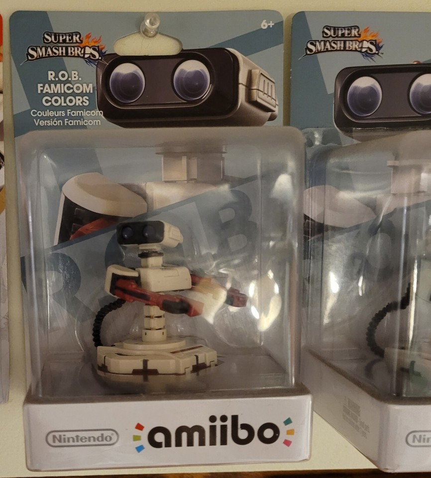 Nintendo Smash Bros. Amiibo R.O.B./Mr. Game & Watch/Duck Hunt + FAMICOM ...
