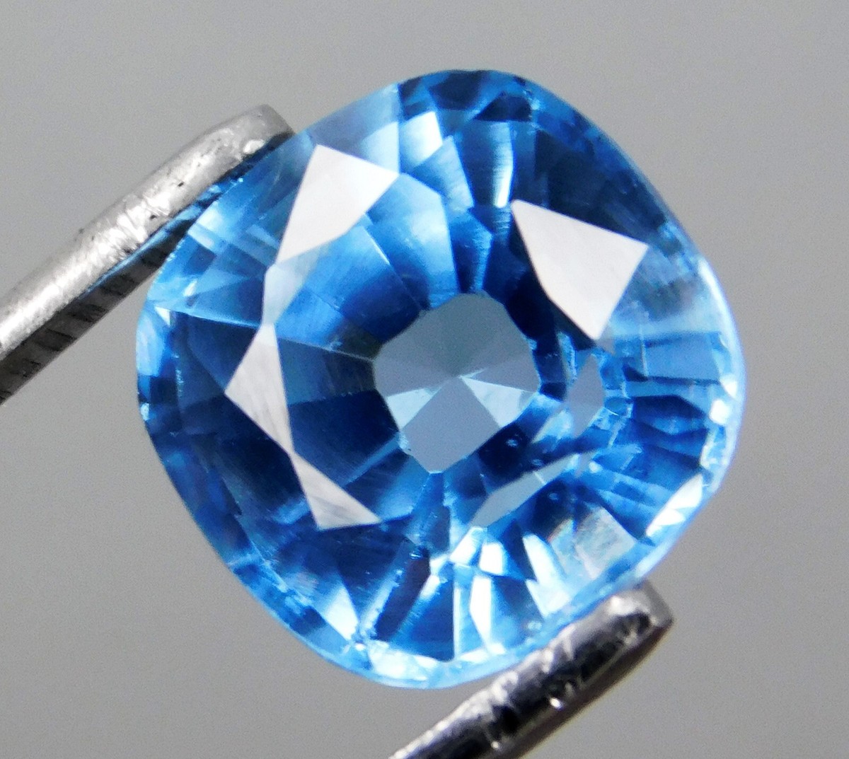 Blue Sapphire Gem