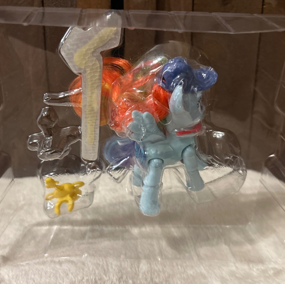 My Little Pony (OPEN BOX) Winning Kick RAINBOW DASH ~ LOOSE Figure w ...
