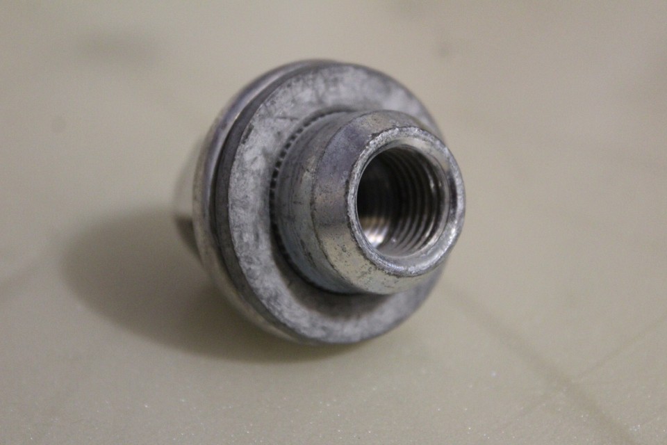 Toyota Tundra Sequoia OEM Lug Nut 90942-A1007 Polished Stainless Steel ...