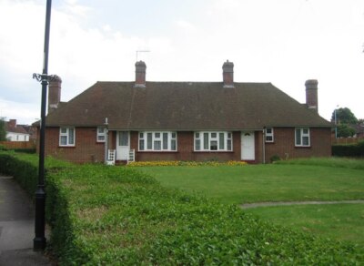 Photo 6x4 Bungalows off Church Square Basingstoke Just behind these ...