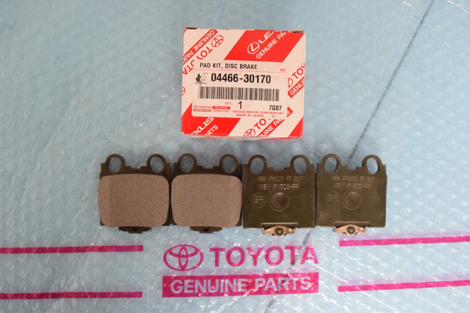 GENUINE LEXUS GS300 GS430 IS300 SC430 REAR BRAKE PADS 04466-30170 / ...