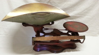 Scales - 2 Lb Candy Scale