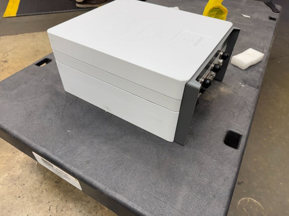 ERICSSON KRC161689/3 Radio 4478 B5 Remote Head Unit | eBay