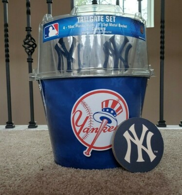 New York Yankees Gift Basket-Ice bucket, 4 Pint Plastic Glasses ...