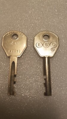 Coin-op Washers & Dryers - Esd Key