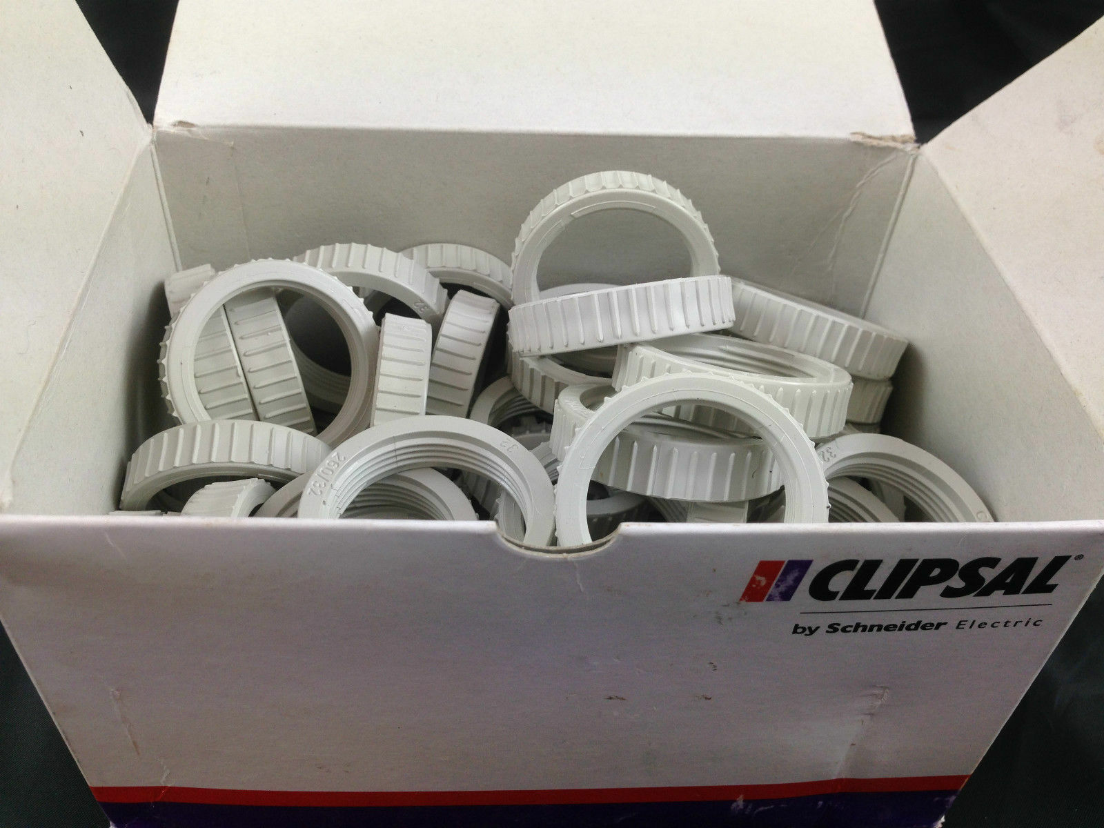 Clipsal 260/32 Screwed Lock Ring Rigid PVC Grey 32mm Thread X50 Pcs for ...
