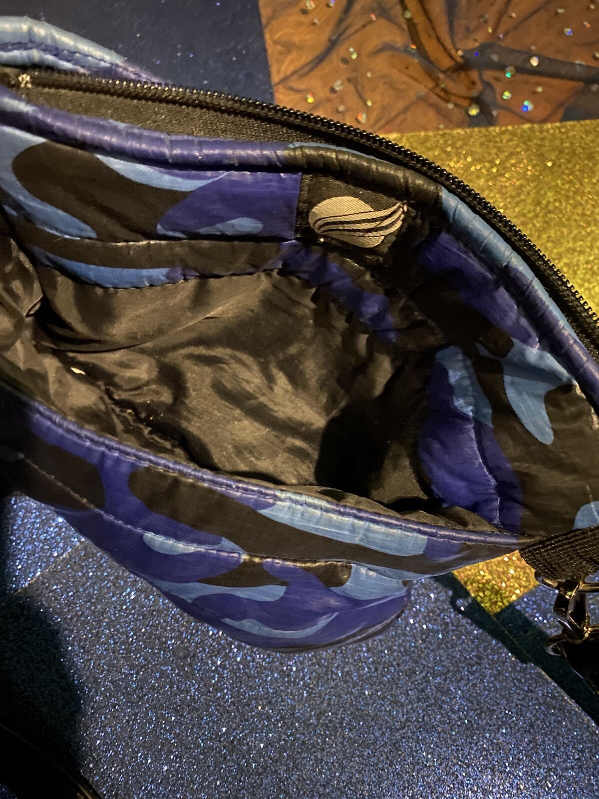 THINK ROLYN BLUE BLACK ARMY PRNT NYLON TRAVEL CROSSBODY Bag UNIQUE 1 ...