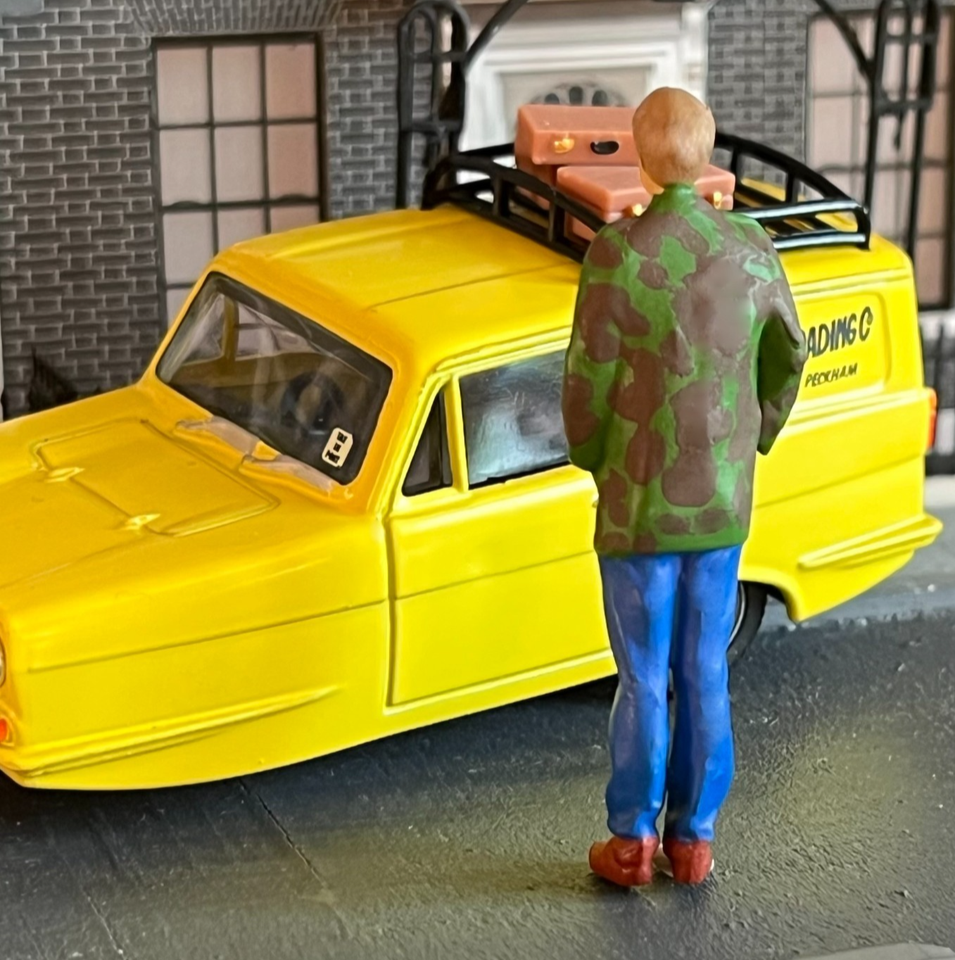O GAUGE RODNEY TROTTER FIGURE HAND PAINTED ONLY FOOLS & HORSES | eBay UK