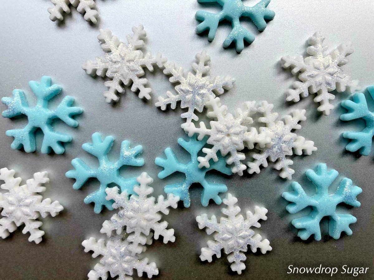 Edible Snowflake Decorations 24 Edible White Christmas Snowflakes.