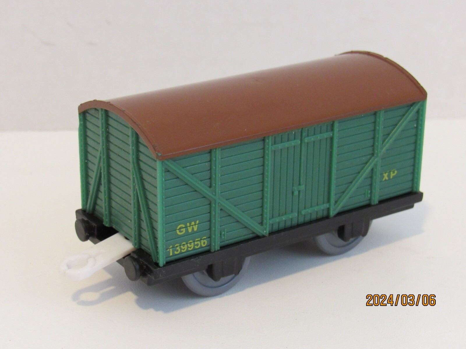 THOMAS & FRIEND TRACKMASTER TRAIN XPVENT VAN COVERED CARGO GW 139956 | eBay