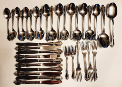 Oneida Arbor Rose-True Rose 32 Pieces Flatware Set 1881 Rogers ...