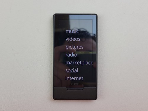 Microsoft Zune HD Digital Media MP3 Player (1395) 16GB - Black - WORKS ...
