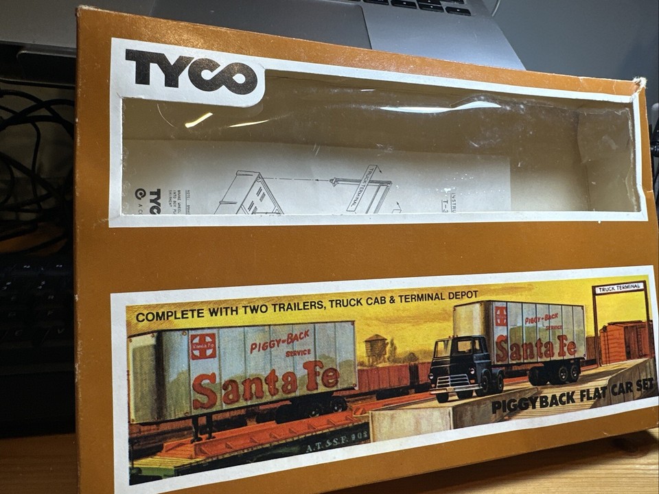 TYCO Vintage HO Scale Santa Fe Piggyback Flat Car Set #T348A-500 | eBay