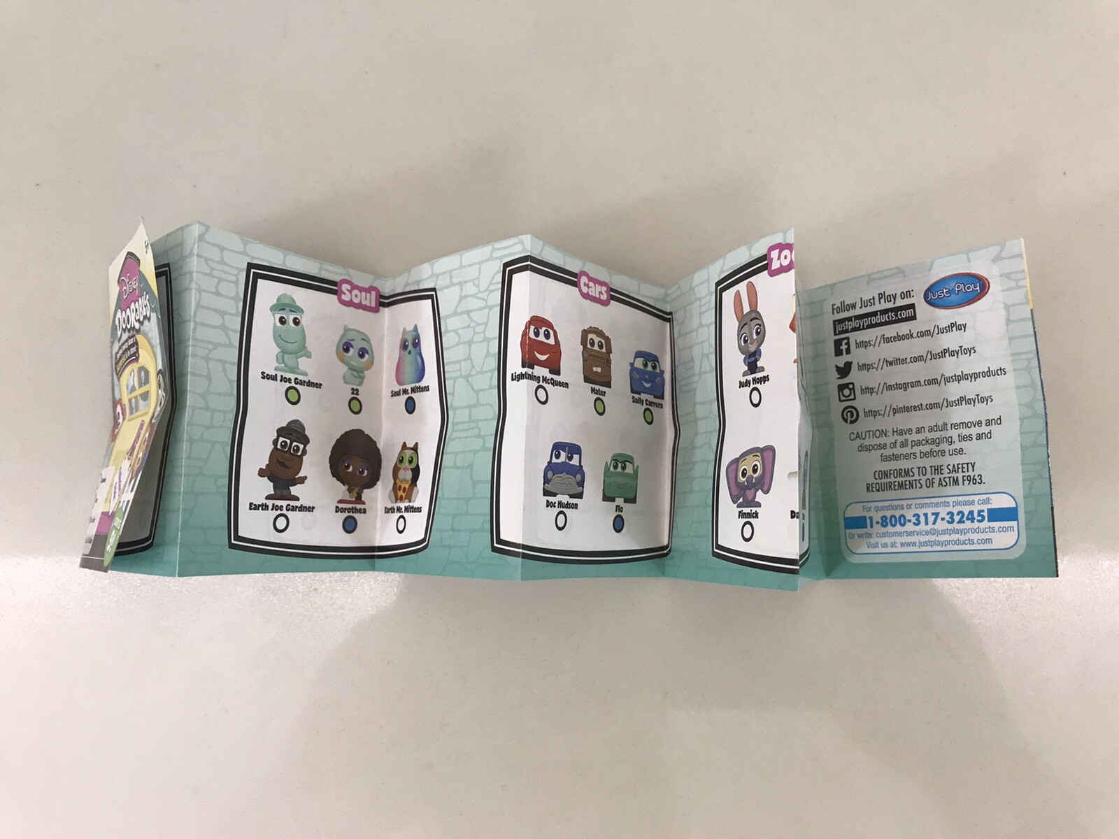 Collector’s Guide Disney Doorables Series 9 Mini Miniature Pamphlet ...