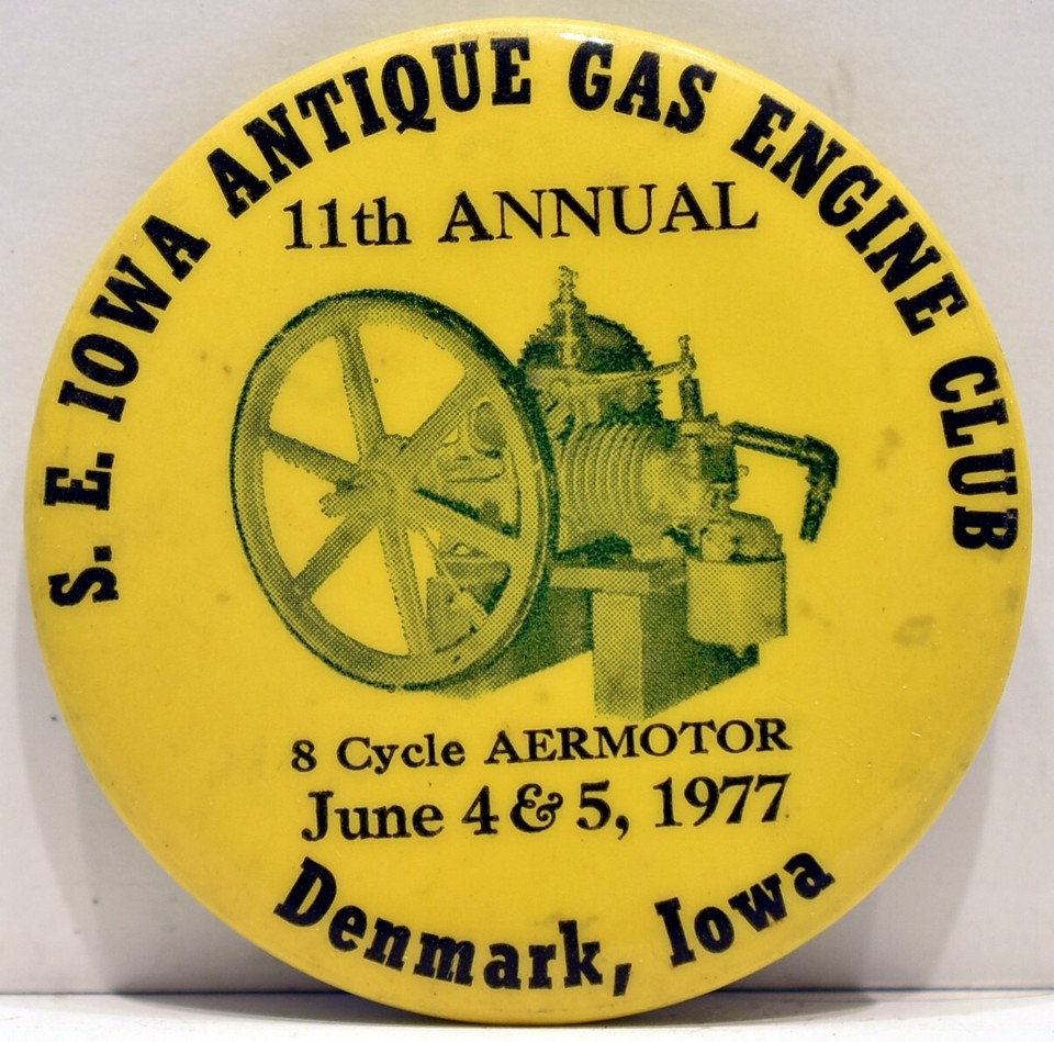 1977 Southeast Iowa Antique Gas Engine Club Show 8 Cylinder Aermotor ...