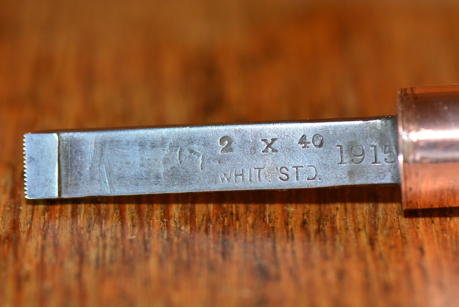 External Thread Chaser Wood Handle 20 cm long Whitworth Std 2 x 40 ...