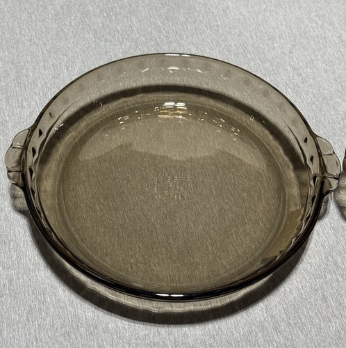 Vintage Pyrex 229 USA Amber Glass Pie Plate Dish 9.5" Scalloped Edge ...