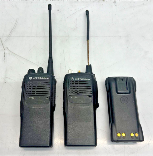 QTY 2 - MOTOROLA HT750 PORTABLE TWO-WAY RADIO W/ BATTERY T5-C5 | eBay