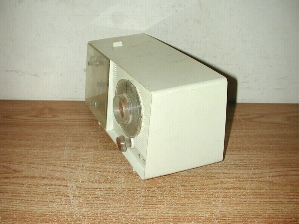 VINTAGE GENERAL ELECTRIC BEIGE AM ALARM CLOCK TUBE RADIO MODEL C-411 | eBay