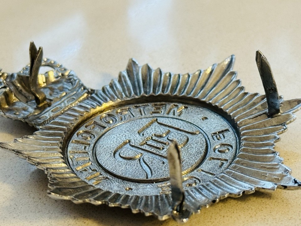 Metropolitan London Police Obsolete Enamel & Metal Large QC Helmet ...