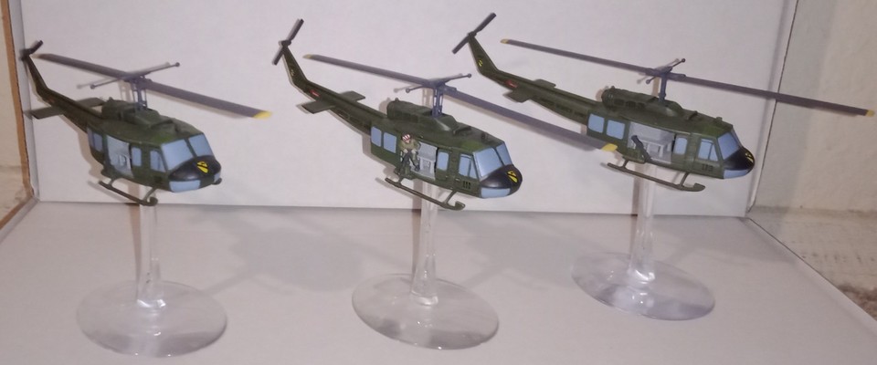 Team Yankee Checkpoint Charlie Nam 1:100 UH-1 Huey Helicopter Platoon 3 ...