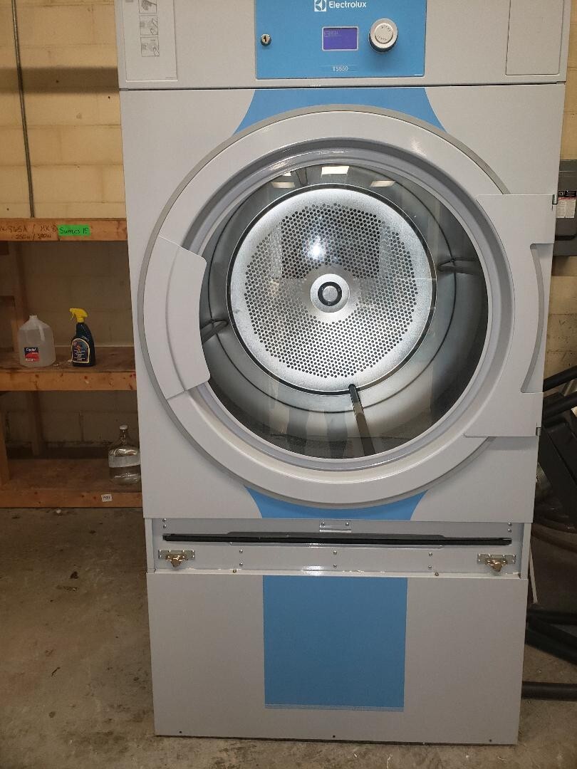 used commercial washer & dryer. Miele PW6207 45 lbs w/base, Wascomat ...
