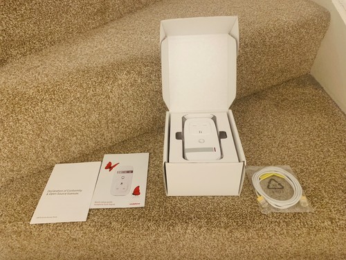 VODAFONE SURE SIGNAL V3 Signal Booster - White NEW, BOXED | eBay