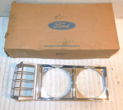 1975 1976 Mercury Meteor Rideau 500 Montcalm NOS RH FRONT GRILLE HEAD ...